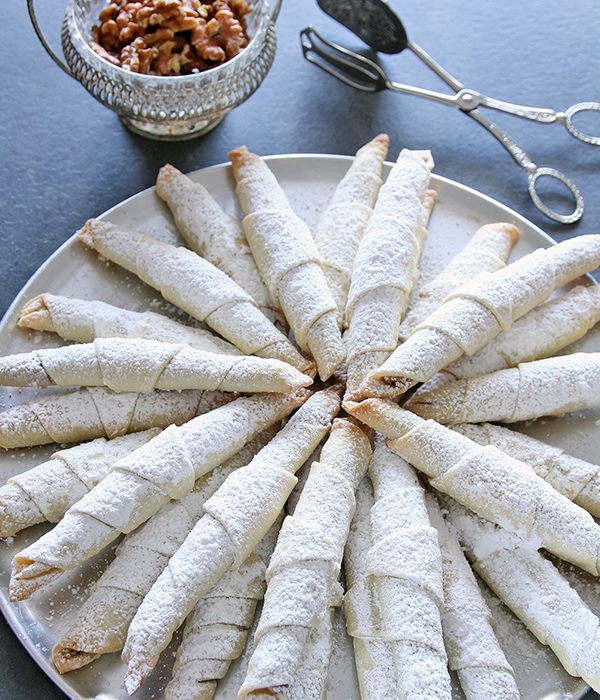 עוגיות סיגר אגוזים גיאורגיות נימוחות ⋆ פיית העוגיות