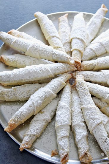 עוגיות סיגר אגוזים גיאורגיות נימוחות ⋆ פיית העוגיות